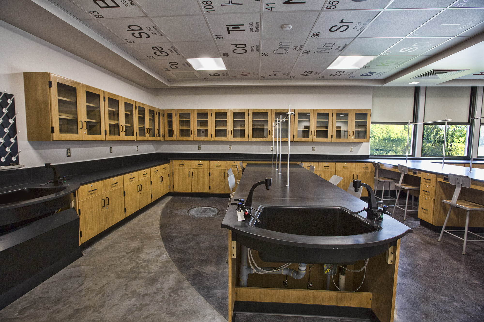 Shawnee High School Science Lab and Office – Baysinger Architects, LLC.