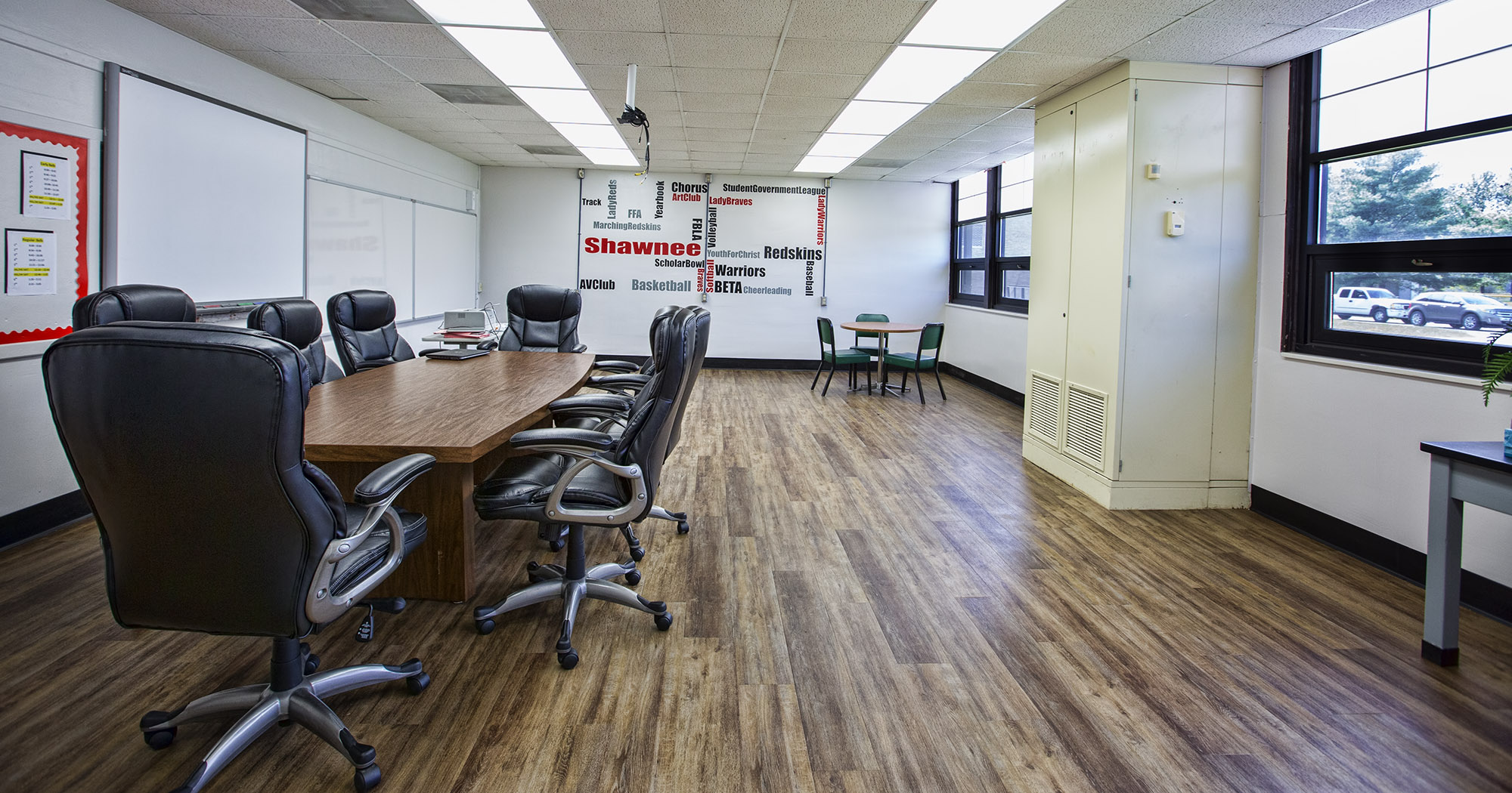 Shawnee High School Science Lab and Office – Baysinger Architects, LLC.