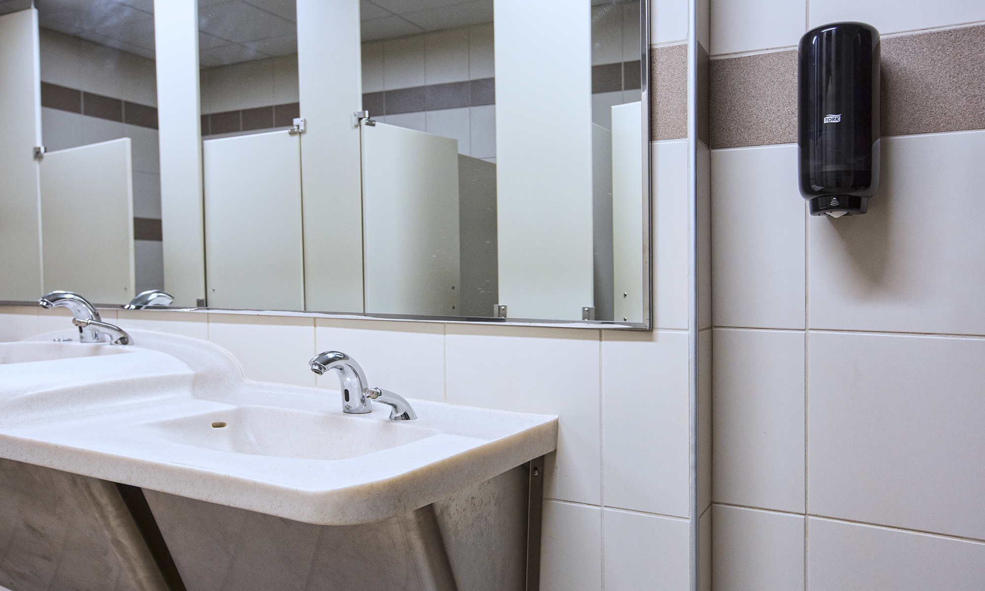 Shawnee High School Art Lab and Restroom Renovations – Baysinger ...