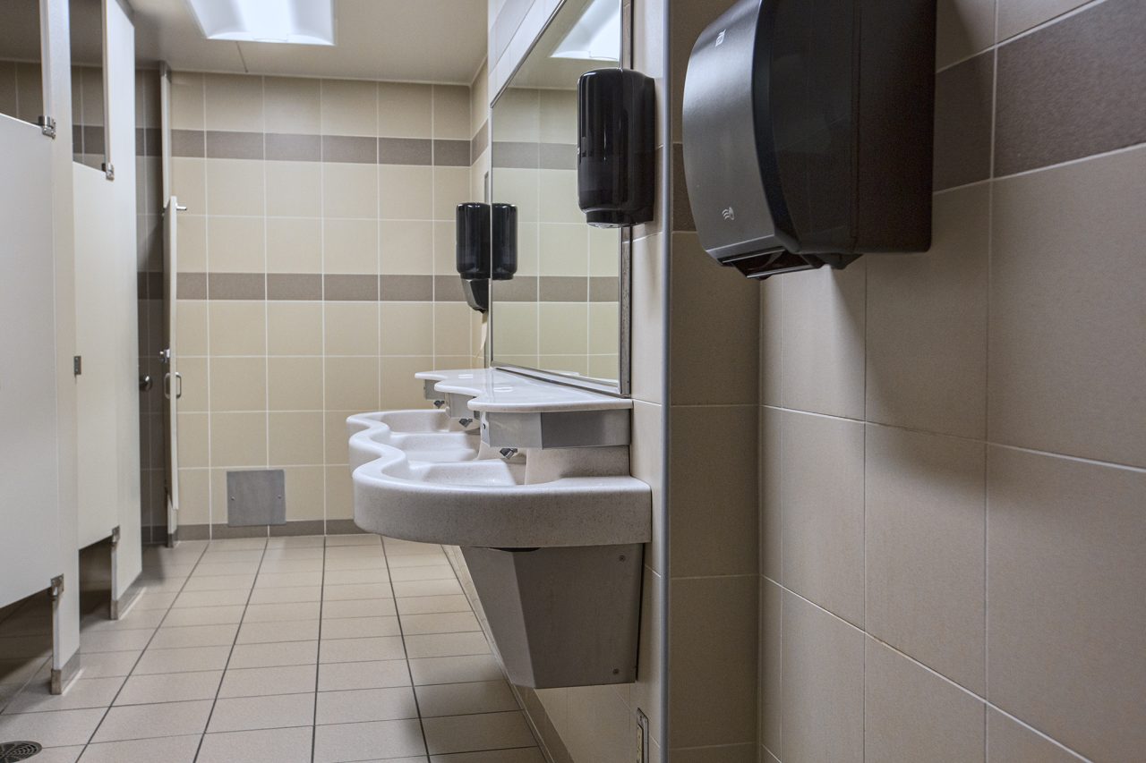 Shawnee High School Art Lab and Restroom Renovations – Baysinger ...